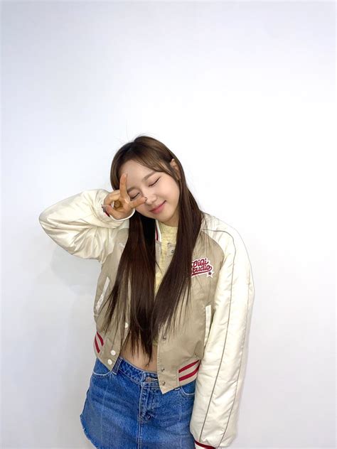 FIFTY FIFTY Official on Twitter SAENA 첫 라디오 배텐 사실 엄청나게 긴장했었는데