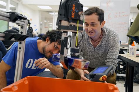 Robo Picker Grasps And Packs Mit News Massachusetts Institute Of