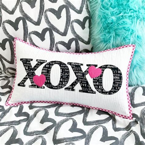 Xoxo Pillow Kit For Valentines Day