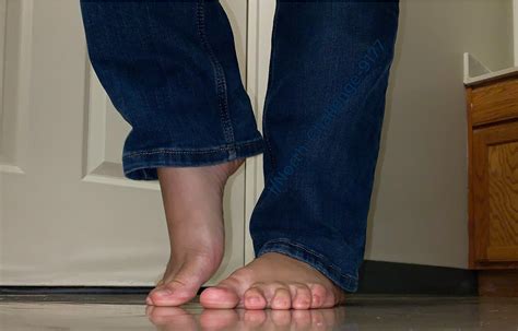 I Know You Love Watching My Toes As I Get Ready For The Day Rverifiedfeet