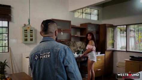 Sexy Criada Latina Barbie Negra Es Follada Por Su Jefe Eporner