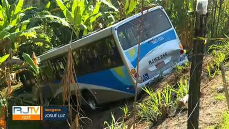 Vídeo Acidente Com ônibus Deixa 24 Feridos E Um Morto Em Itaboraí