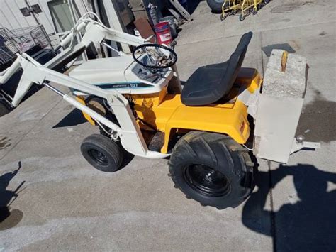 Loader Tractor Ih Cub Cadet 2500 Garden Items For Sale Columbus
