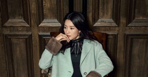 화보 전지현 방부제 뿌린 고혹적 매력 역시 갓지현