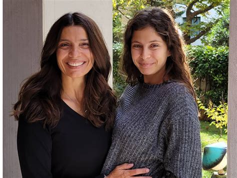 Πόπη Τσαπανίδου Παντρεύεται η κόρη της Μαρίνα