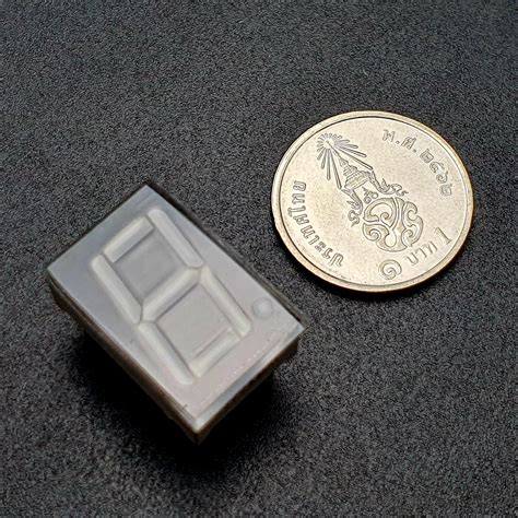 0 56 Inch Seven Segment 1 Digit Red Common Anode 12 7 X 19 1 X 8 1mm 5611bs Cs5611bh