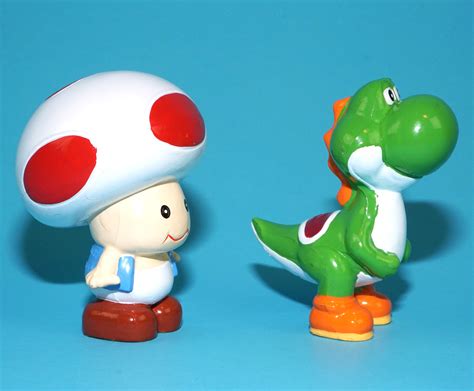 Nintendo Super Mario Luigi Yoshi Toad Peach Pvc Figure Set 1994 Mars