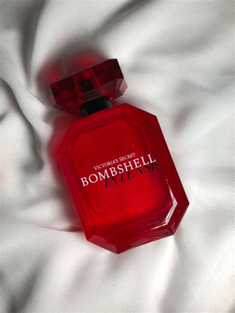 Victorias Secret Bombshell Intense Eau De Parfum Perfume 1 7fl Oz And