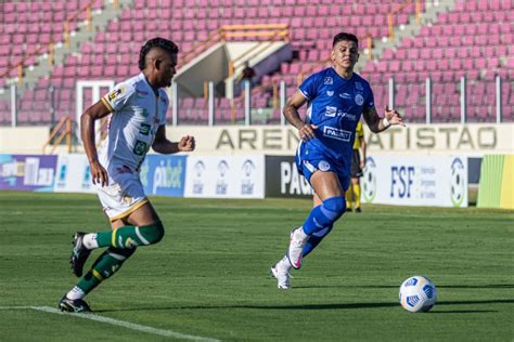 Estatísticas Do Confiança Jogos Artilheiros E Aproveitamento Na