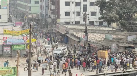 মোহাম্মদপুরে অটোরিকশা চালকদের সড়ক অবরোধ