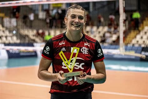 Clube italiano entra na disputa por Roni Melhor do Vôlei