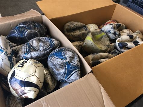 サッカーボールを通して世界平和に貢献しようと活動している「ピースボールアクショ サッカーショップ グリーンスポーツ