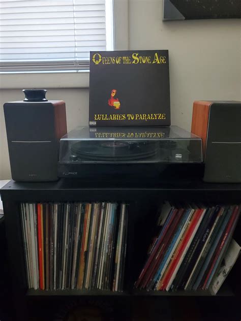 Queens Of The Stone Age Lullabies To Paralyze Rnowplaying
