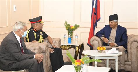 प्रधानमन्त्री देउवासँग भारतीय सेनाध्यक्ष पाण्डेको शिष्टाचार भेट