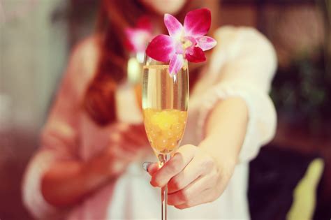 男性がまた誘いたくなる♪飲み会でモテる女性の特徴7選 Cyuncore