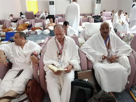 نجاح نفرة حجاج الجمعيات الأهلية عقب غروب شمس يوم عرفات إلى مزدلفة صور