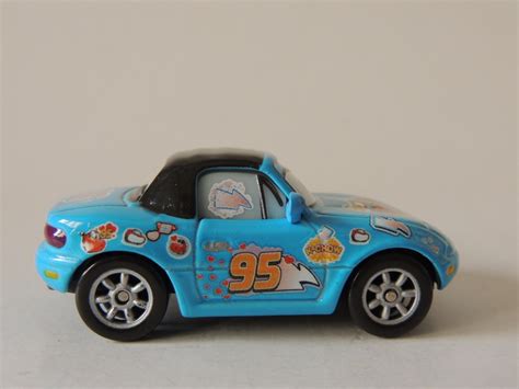 Disney Cars Dinoco Mia Tia Fan 155 N 30 R 2699 Em Mercado