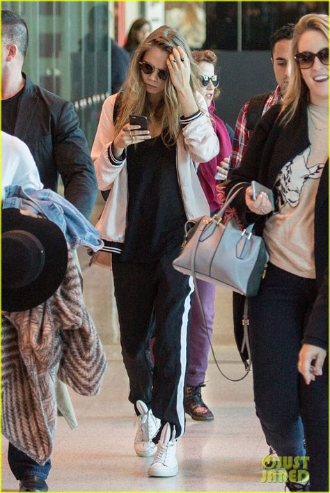 Cara Delevingne On Her Sexuality Everyone Has The Right To Be Whoever