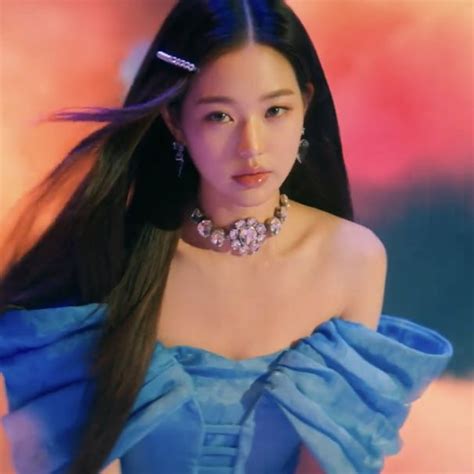 Pin Oleh Marissa Di Modboard Gadis Gadis Cantik Korea Gadis Cantik
