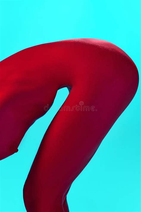 Female Beautiful Naked Body Buttocks Breast With Nipple Slim Model