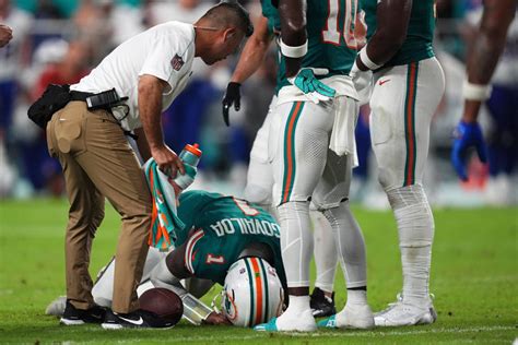 Tua Tagovailoa Concussion History How Many Has Dolphins Qb Suffered