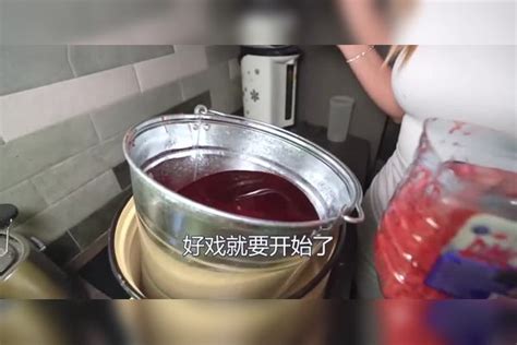 美女挑战刺激，在手上涂满100层蜡油，结果欲哭无泪！挑战结果美女