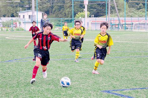 14チーム、全道目指し熱戦 室民杯争奪少年サッカー開幕｜室蘭民報社 電子版