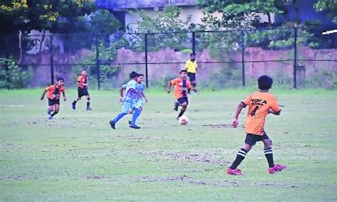 Mendhe Nets Four In Nobels Win The Hitavada