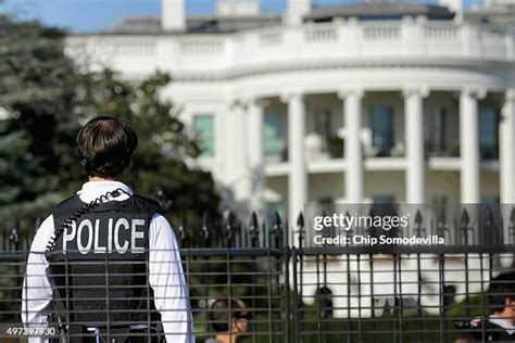 Secret Service Uniform Division Photos And Premium High Res Pictures