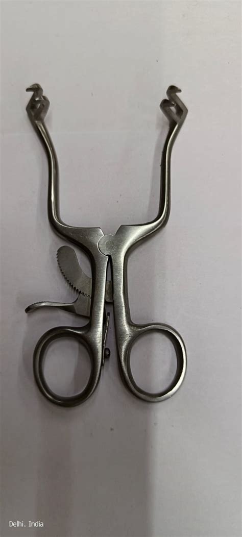 Mastoid Retractor Self Retaining Curved 22 Teeth Surgical Shoppe