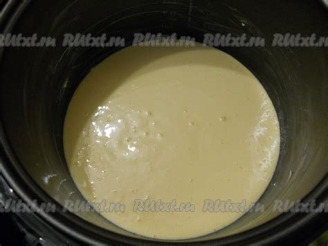 Бисквит на кипятке в мультиварке 12 фото в рецепте