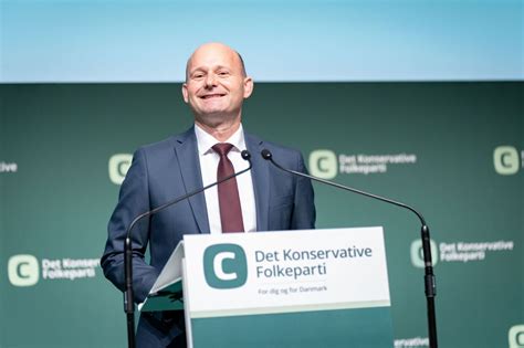 Pape vil finde tilbage til de konservative rødder i ny vision BT Politik bt dk