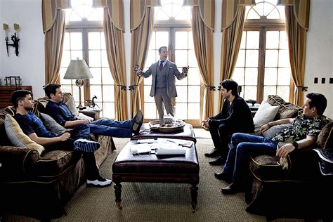 Video Who Has A Sex Tape In The New Entourage Movie Trailer Tv Guide