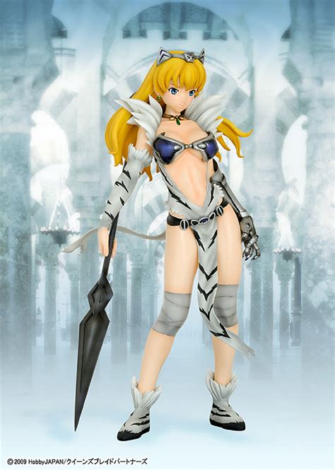 Queen S Blade Pvc Figure Anime Version Elina Captain Of The Royal