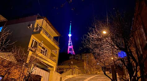 თბილისის ანძა იტალიის ფერებში განათდა Netgazeti • იტალია