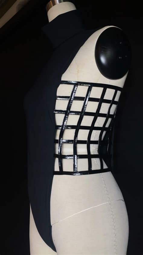 Pin By Jessica Gimenez On Guardado Rápido Fashion Sewing Fashion