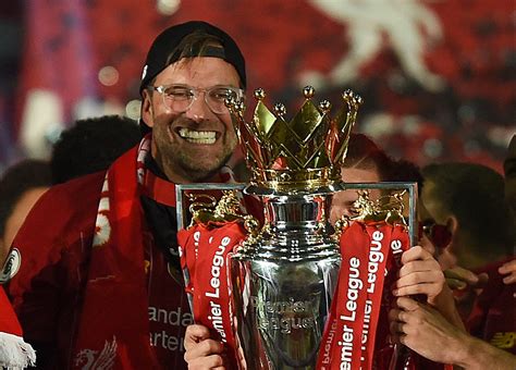 Devastated Liverpool Fan Breaks Down In Tears Live On Talksport And