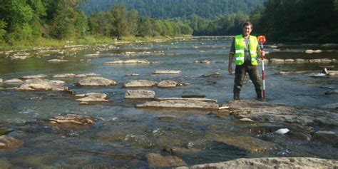 Pomiary wałów przeciwpowodziowych i rzek Geodetic Services