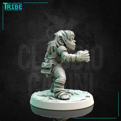 3d Printable 0170 Female Halfling Hobbit Monk With A Brass Knuckles