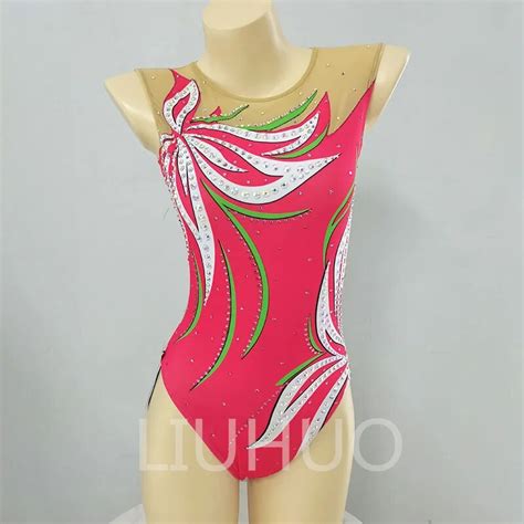 Feel Elegant In Stunning Synchronized Swimsuits