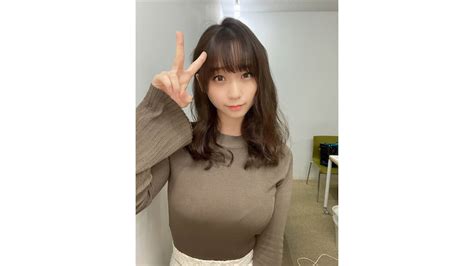 伊織もえ、美バスト際立つ着衣巨乳ニットに「優勝」の声 Entame Next アイドル情報総合ニュースサイト