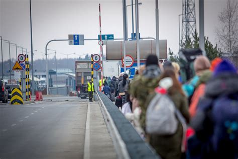 С начала войны Украину покинули свыше 3 5 млн человек сообщили в ООН