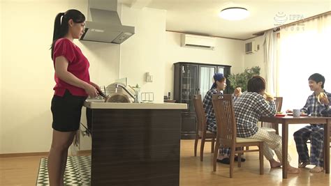 【児玉るみ】息子の友達のマセガキ共に性処理させられる母親 児玉るみ 275007 人気av女優観察日記 無料アダルト動画大全集