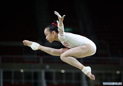 Famous Chinese Gymnasts At Alonzo Christensen Blog