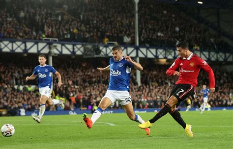 Everton Vs Manchester United Premier League Showdown