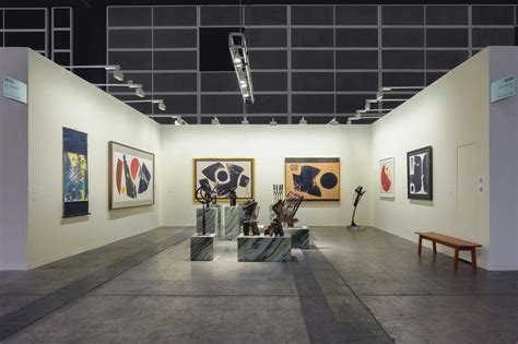 香港巴塞爾藝術展開幕台灣畫廊參展數創新高 霍剛同名平行展同步登場 Taiwan News Mar 27 2024 17 13