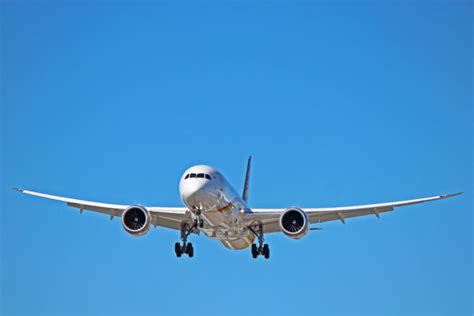 B Hainan Airlines Boeing Dreamliner In Its Infancy