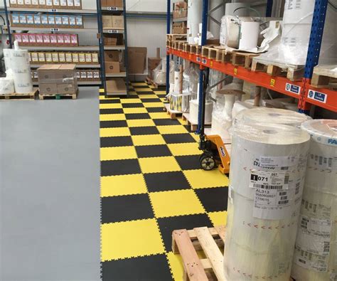 R Tile Range Robust Interlocking Flooring Tiles R Tek Manufacturing