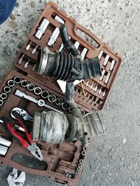 Замена гофры воздушного фильтра — Nissan Almera II (N16), 1,8 л, 2002 ...