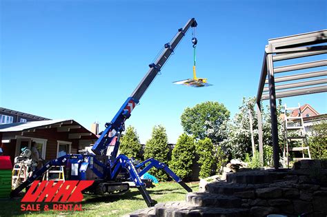 Xe Cẩu Mini Chuyên Dụng Lắp Dựng Khung Kèo Nhà Thép
